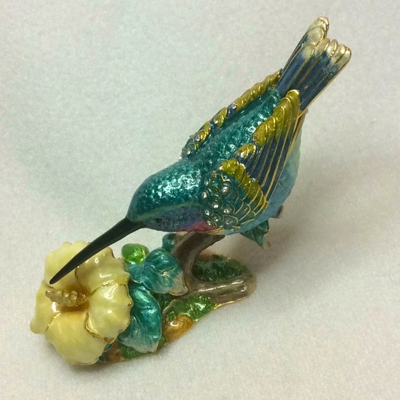 Kubla Craft | Accents | Final Sale Price Hummingbird Cloisonn Box In ...